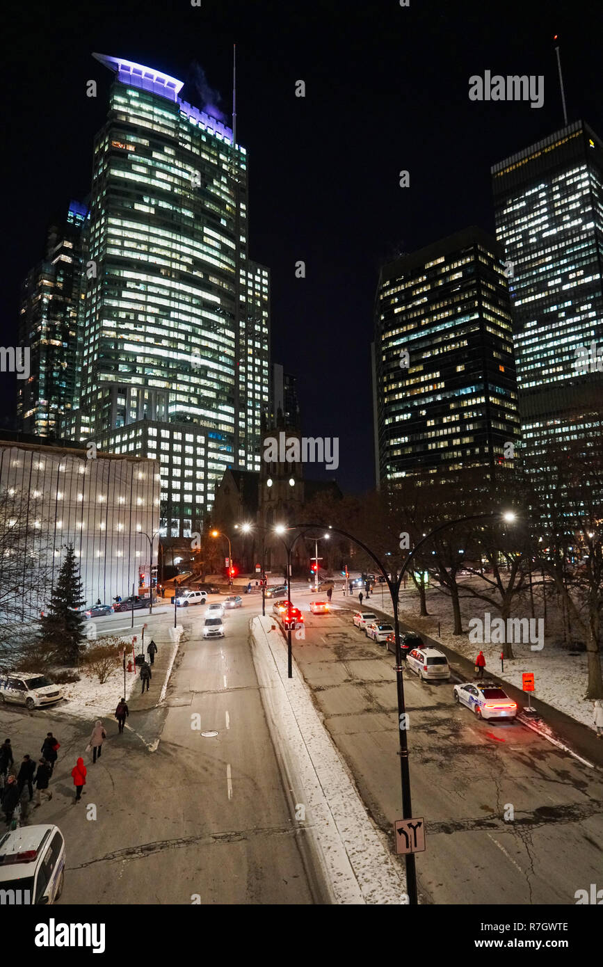 High rise skyline High Resolution Stock Photography and Images - Alamy