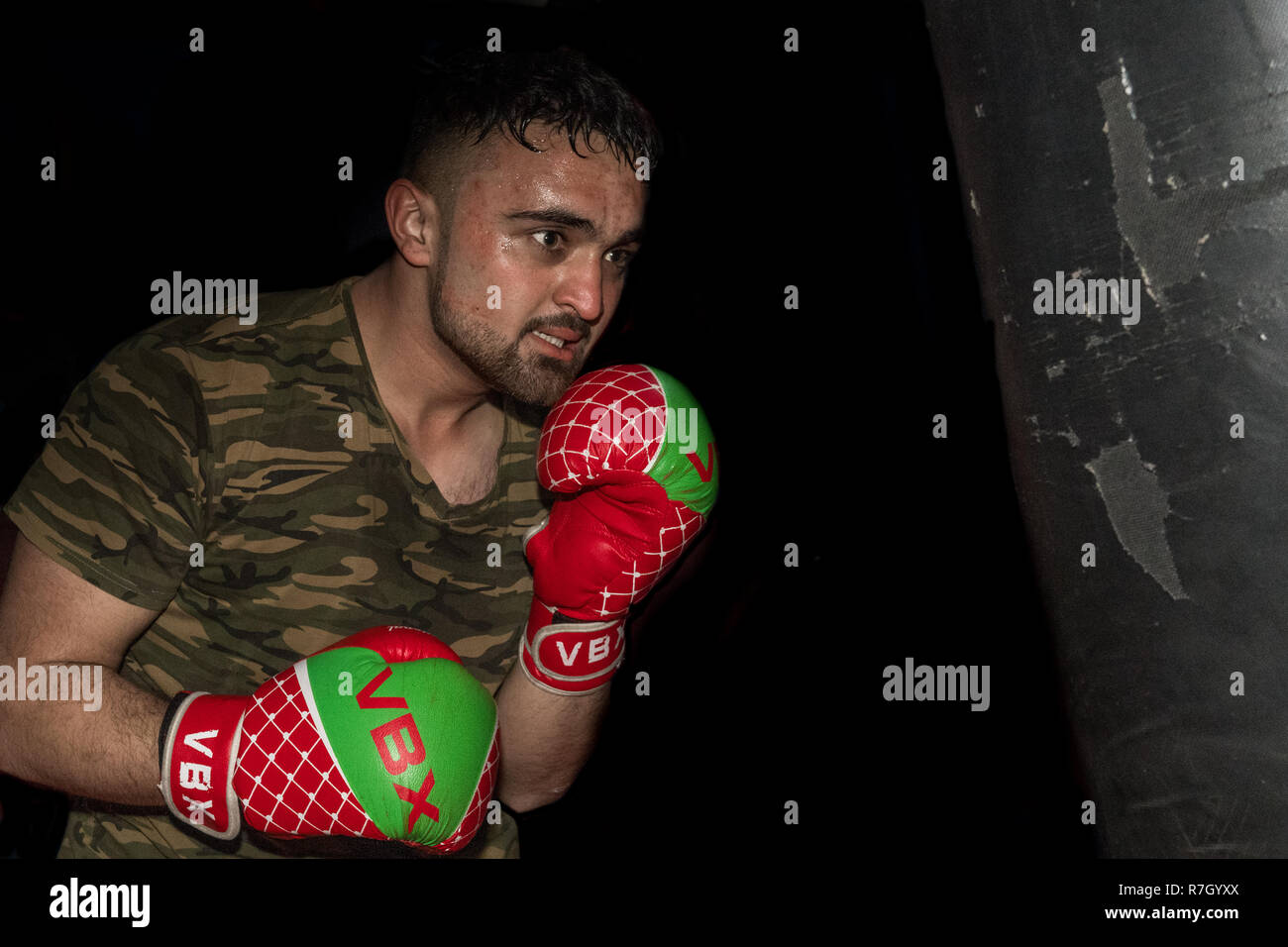 Kick boxing hi-res stock photography and images - Alamy