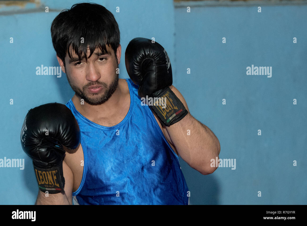Kick boxing hi-res stock photography and images - Alamy