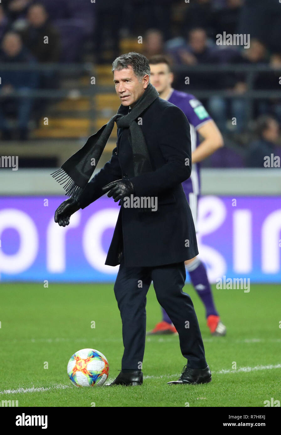 BRUSSELS, BELGIUM - DECEMBER 09 : Enzo Scifo during the Jupiler Pro ...