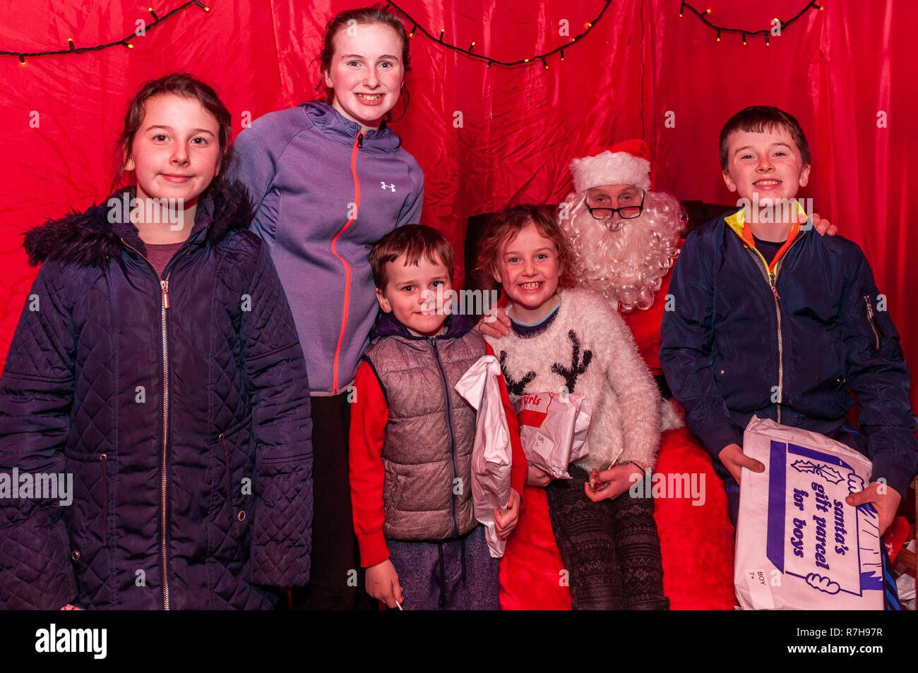 Leap, West Cork, Ireland. 9th Dec, 2018. Santa is appearing at Leap ...