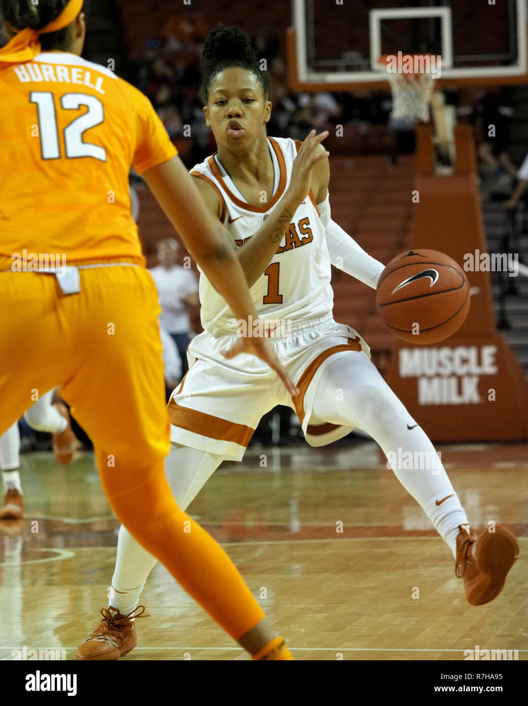 Dec 9, 2018. Sug Sutton #1 of the Texas Longhorns in action vs the ...