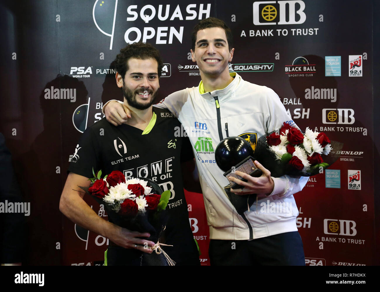 Cairo, Egypt. 9th Dec, 2018. Champion Karim Abdel Gawad (L) of Egypt ...