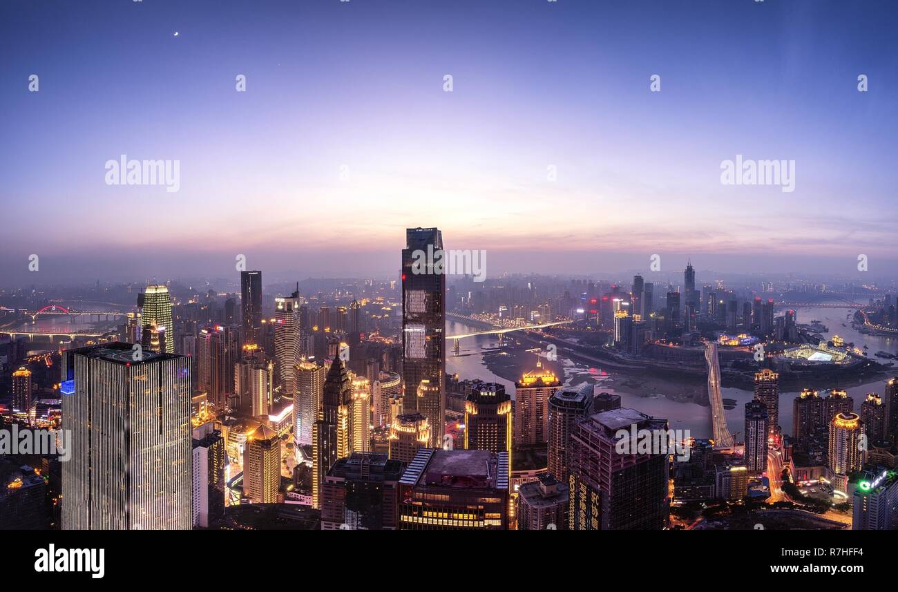 Chongqing, Chongqing, China. 10th Dec, 2018. Chongqing, CHINA-City ...