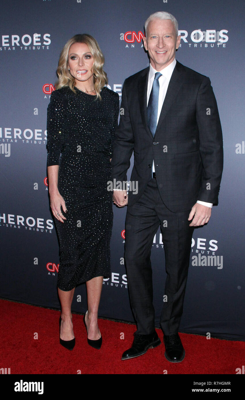 New York, NY, USA. 09th Dec, 2018. Kelly Ripa, Anderson Cooper at The ...