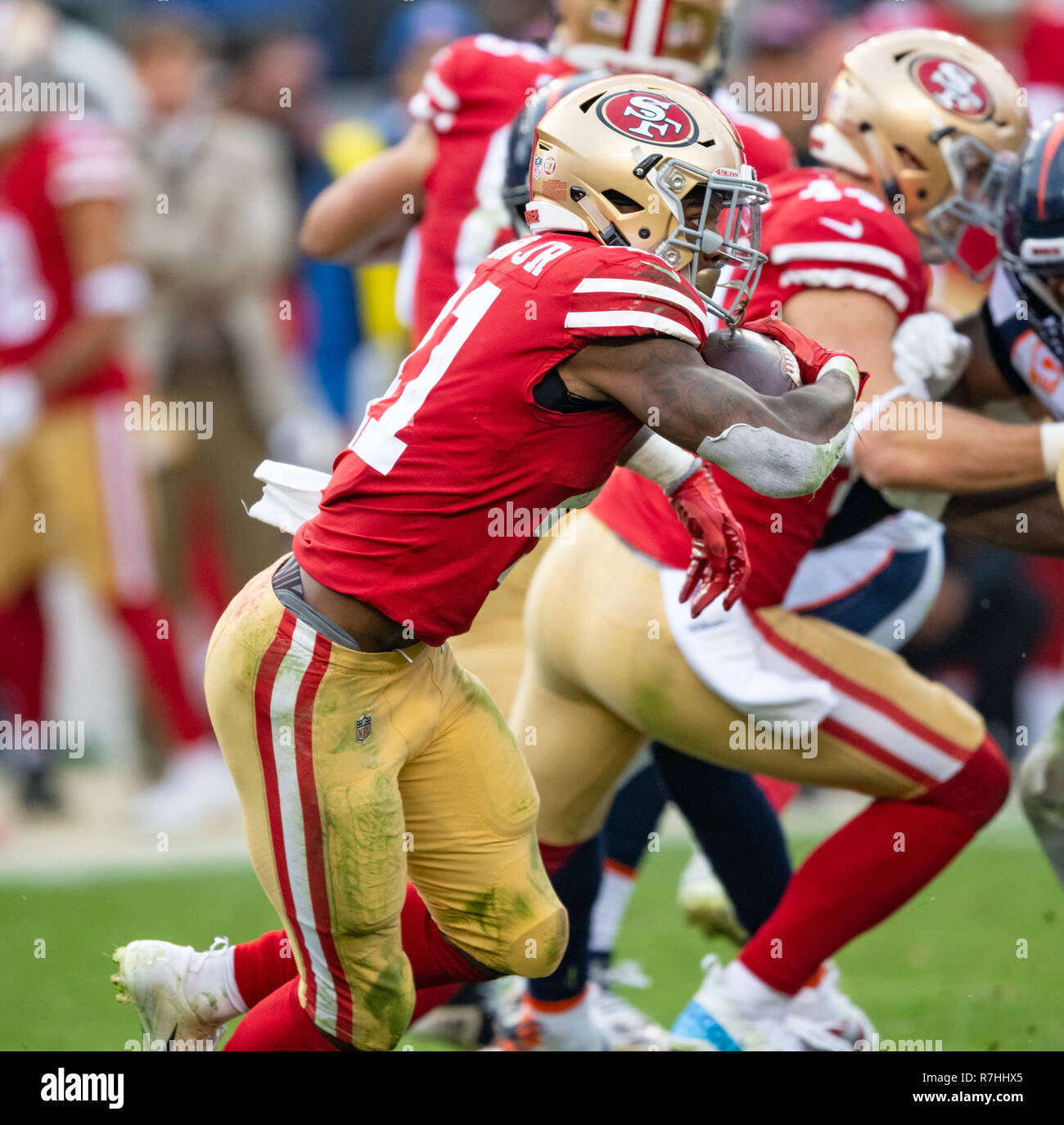 Santa Clara, California, USA. 09th Dec, 2018. San Francisco 49ers ...
