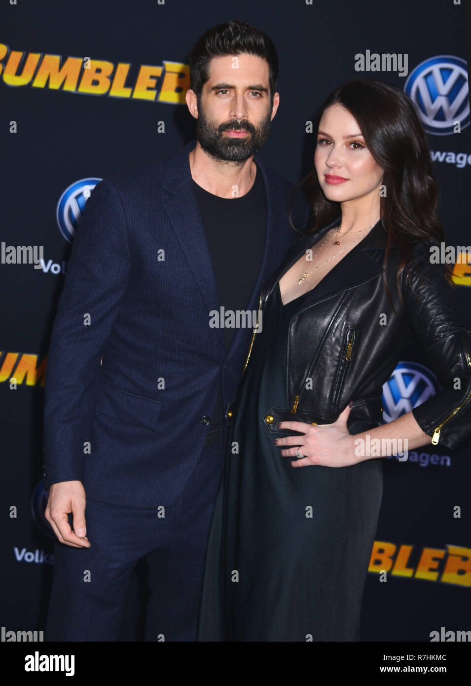 Jenn proske 066 arrives at the premiere of paramount pictures hi-res ...