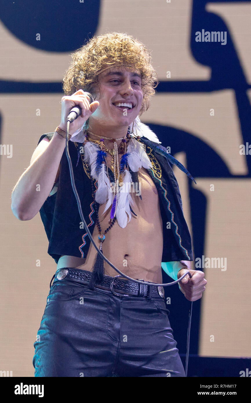Josh kiszka hi-res stock photography and images - Alamy