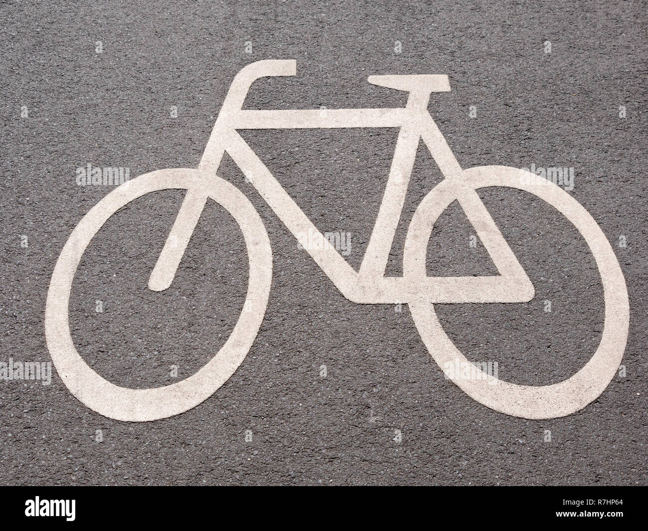 Cycle symbol hi-res stock photography and images - Alamy