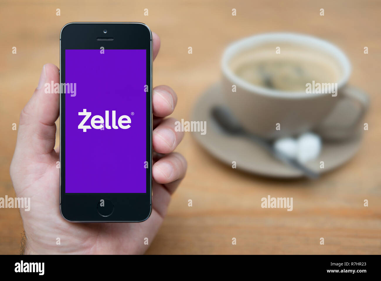 Zelle hi-res stock photography and images - Alamy