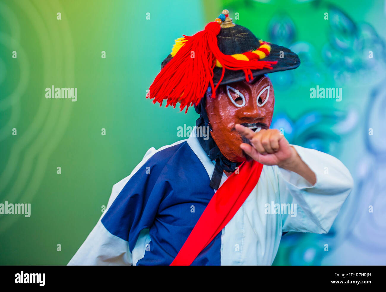 Actor performing the traditional Korean Maskdance at Andong South Korea ...