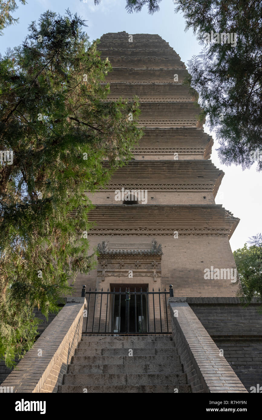 Little goose pagoda hi-res stock photography and images - Alamy