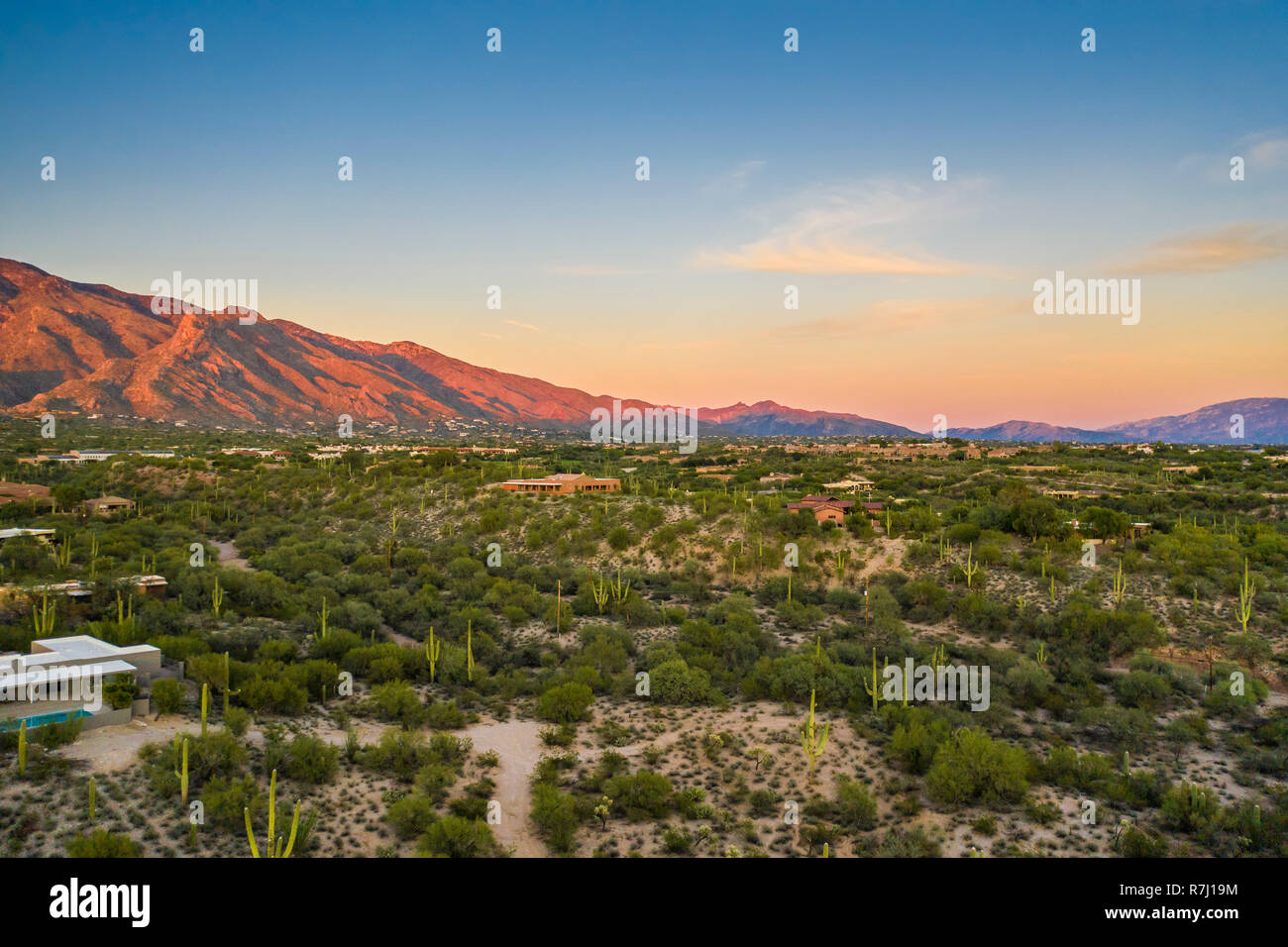 Desert suburb hi-res stock photography and images - Alamy