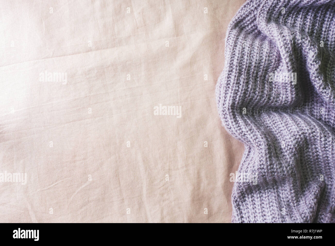 Soft fabric texture on the bed and knitted blanket Stock Photo - Alamy