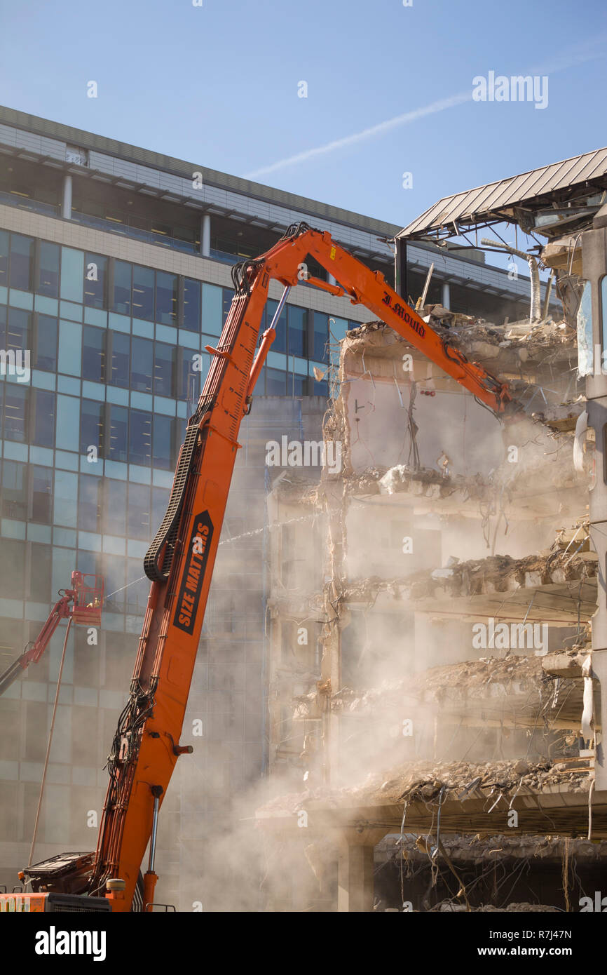 Building demolition britain hi-res stock photography and images - Alamy