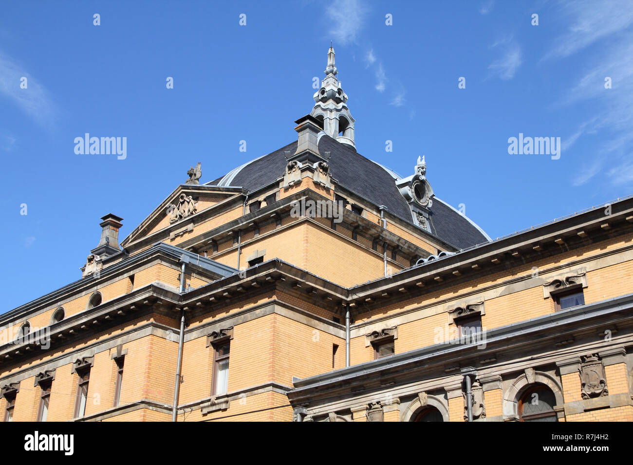 Oslo, capital city of Norway - National Theater building Stock Photo ...