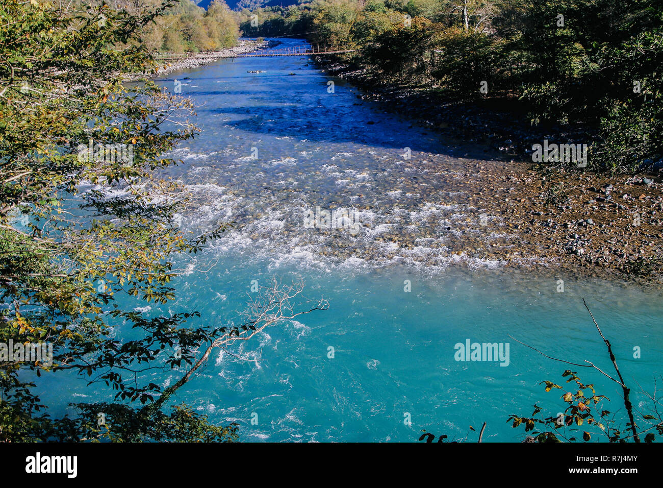 Blue mountain river hi-res stock photography and images - Alamy