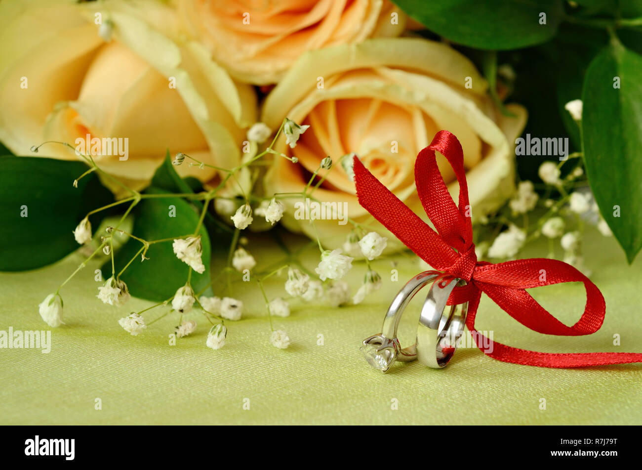 Engagement celebrations hi-res stock photography and images - Alamy