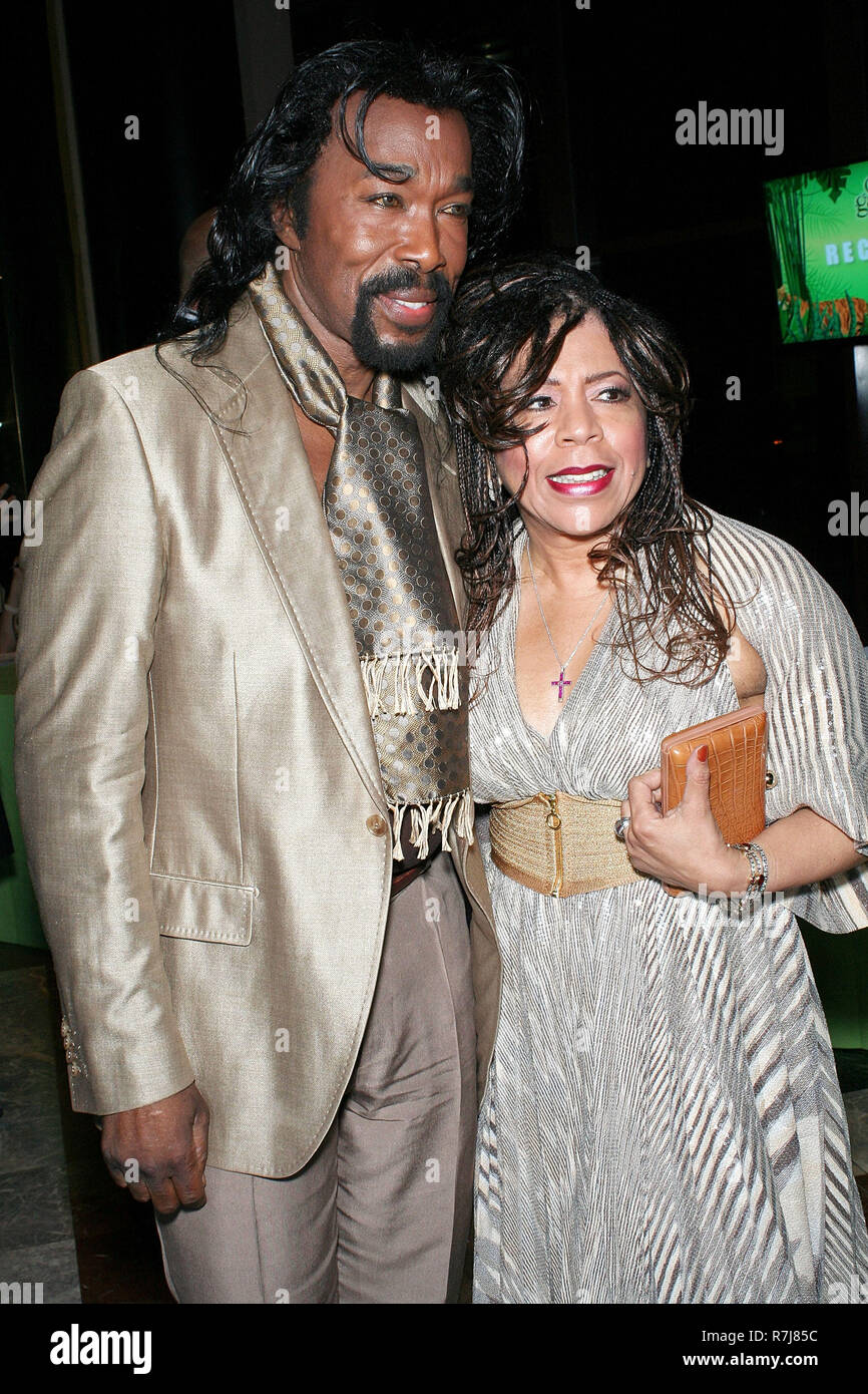 Nickolas ashford and valerie simpson hi-res stock photography and ...