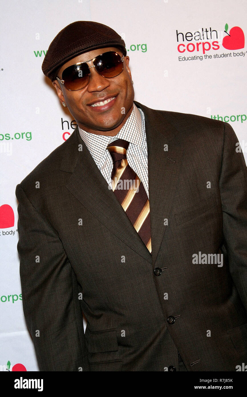 NEW YORK - APRIL 30: Actor/musician LL Cool J attends the 2009 Green ...
