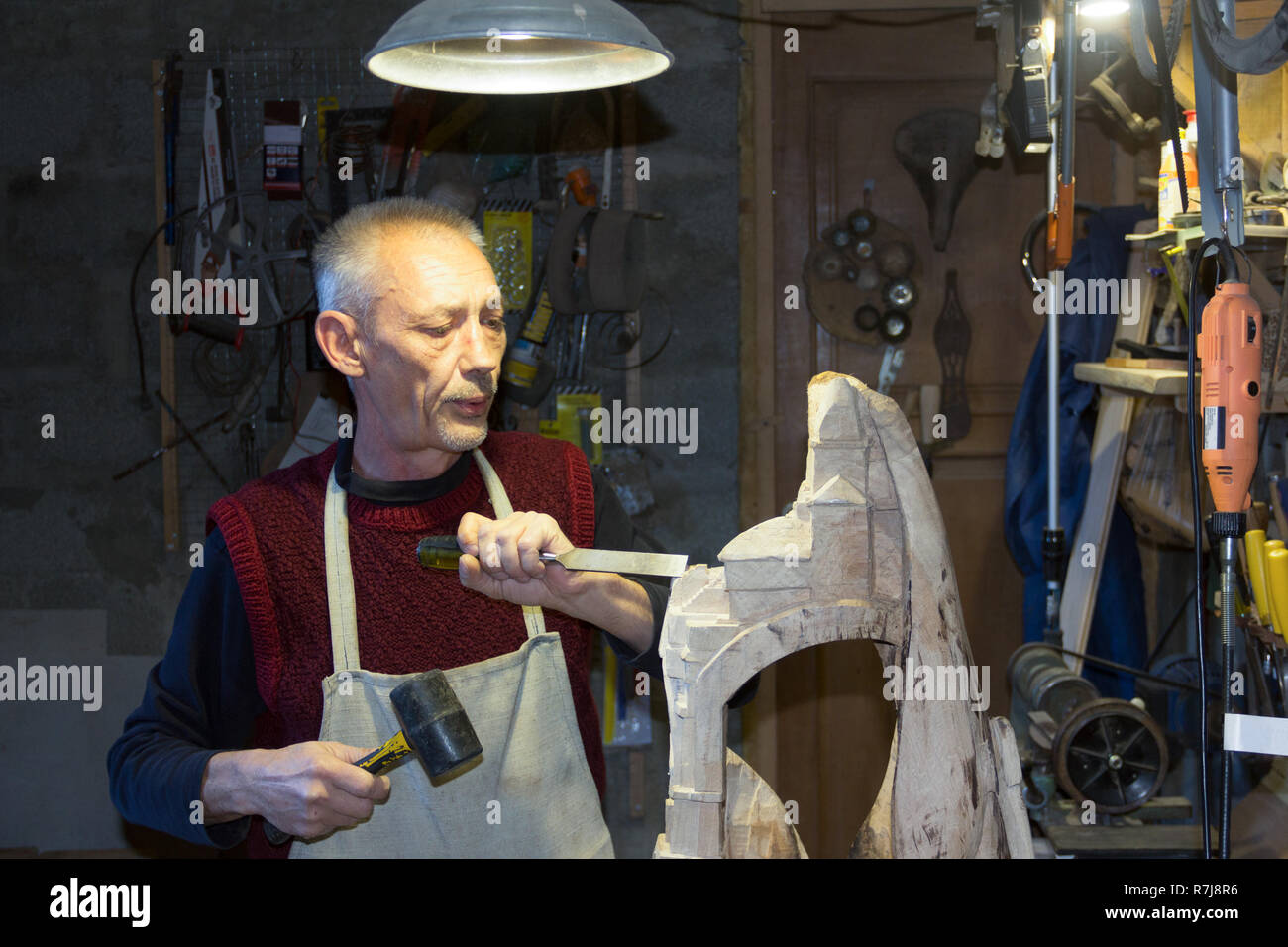 Master men 55 hi-res stock photography and images - Alamy