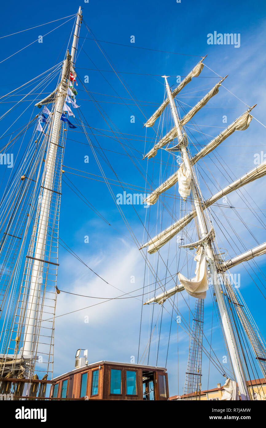 Brig vessel hi-res stock photography and images - Alamy