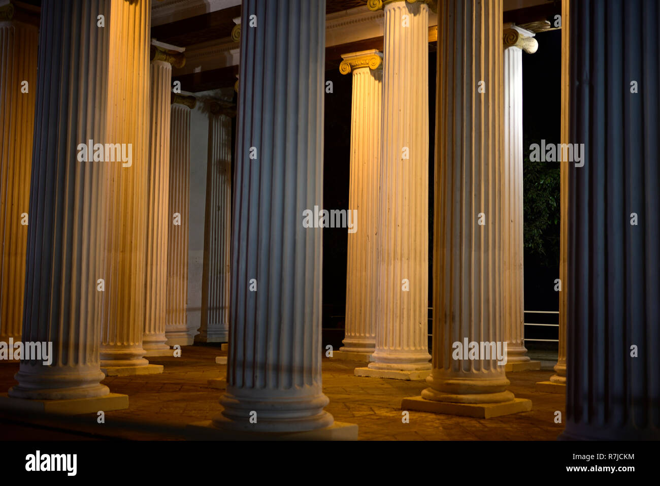 Neo greco architecture hi-res stock photography and images - Alamy