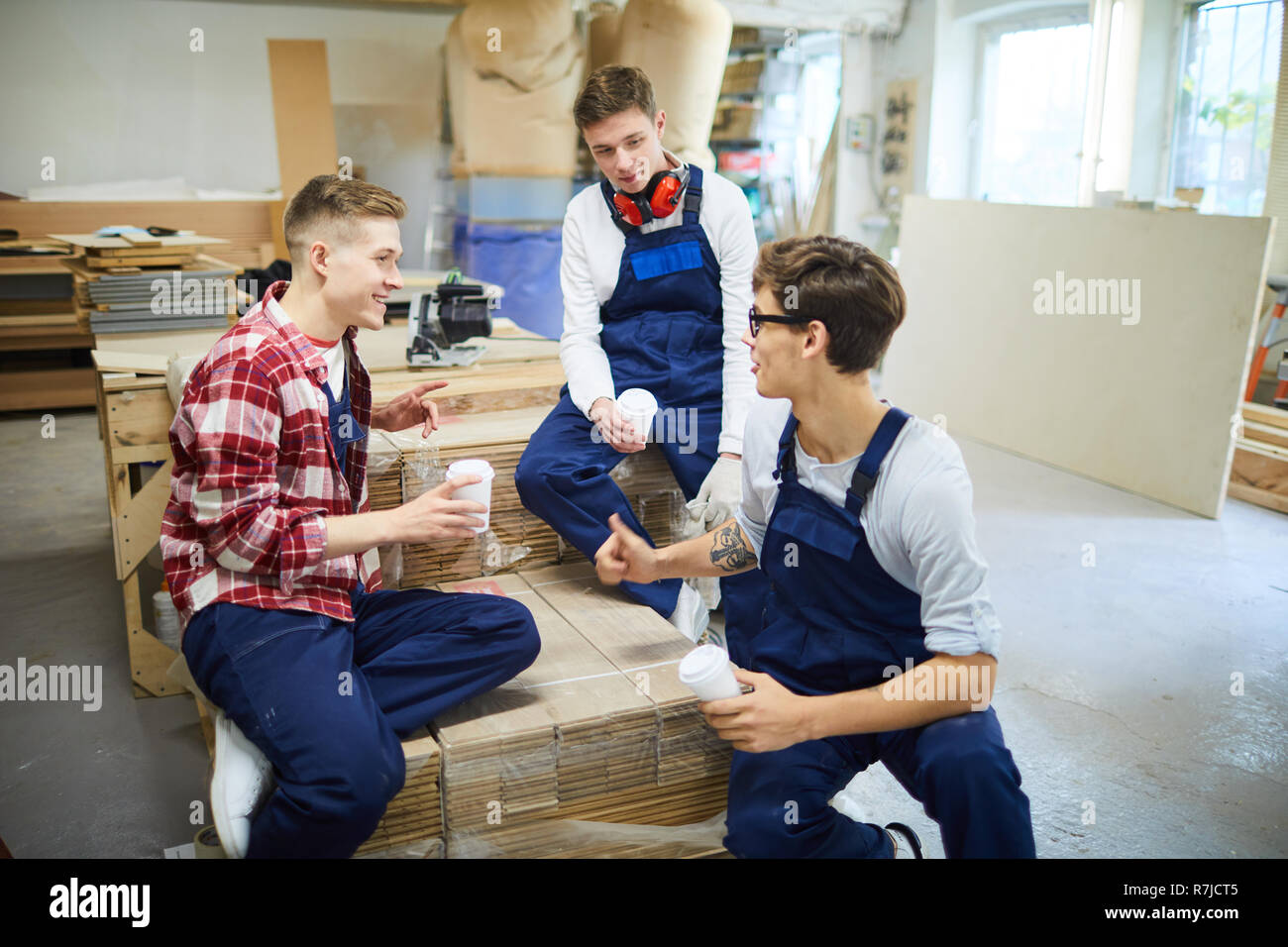 Professional friends hi-res stock photography and images - Alamy