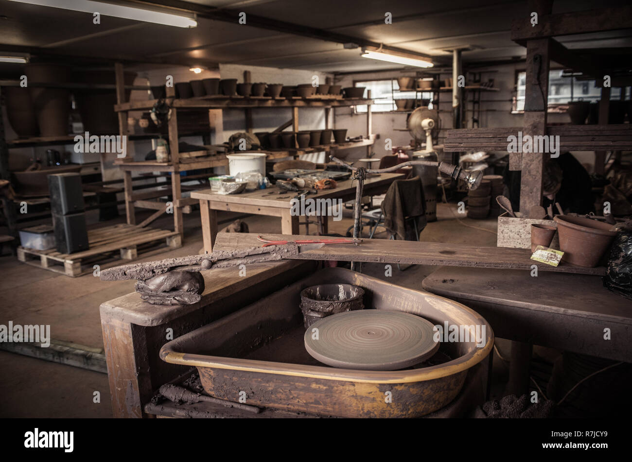 Buy pottery hi-res stock photography and images - Alamy