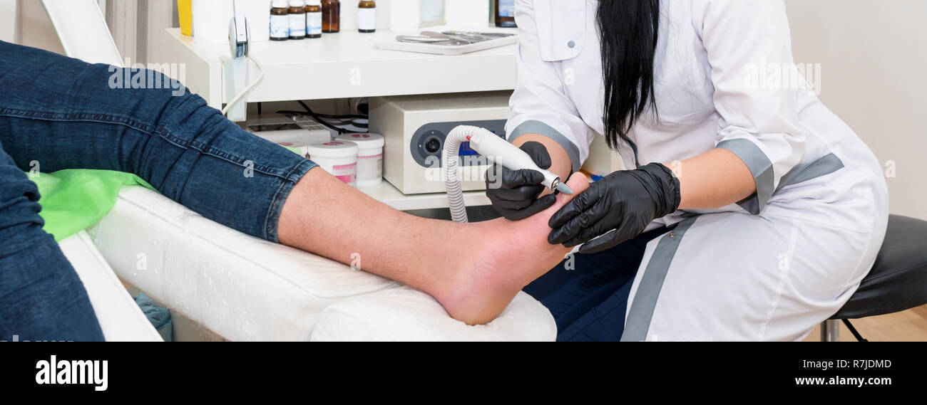 Podiatrist patient hi-res stock photography and images - Alamy