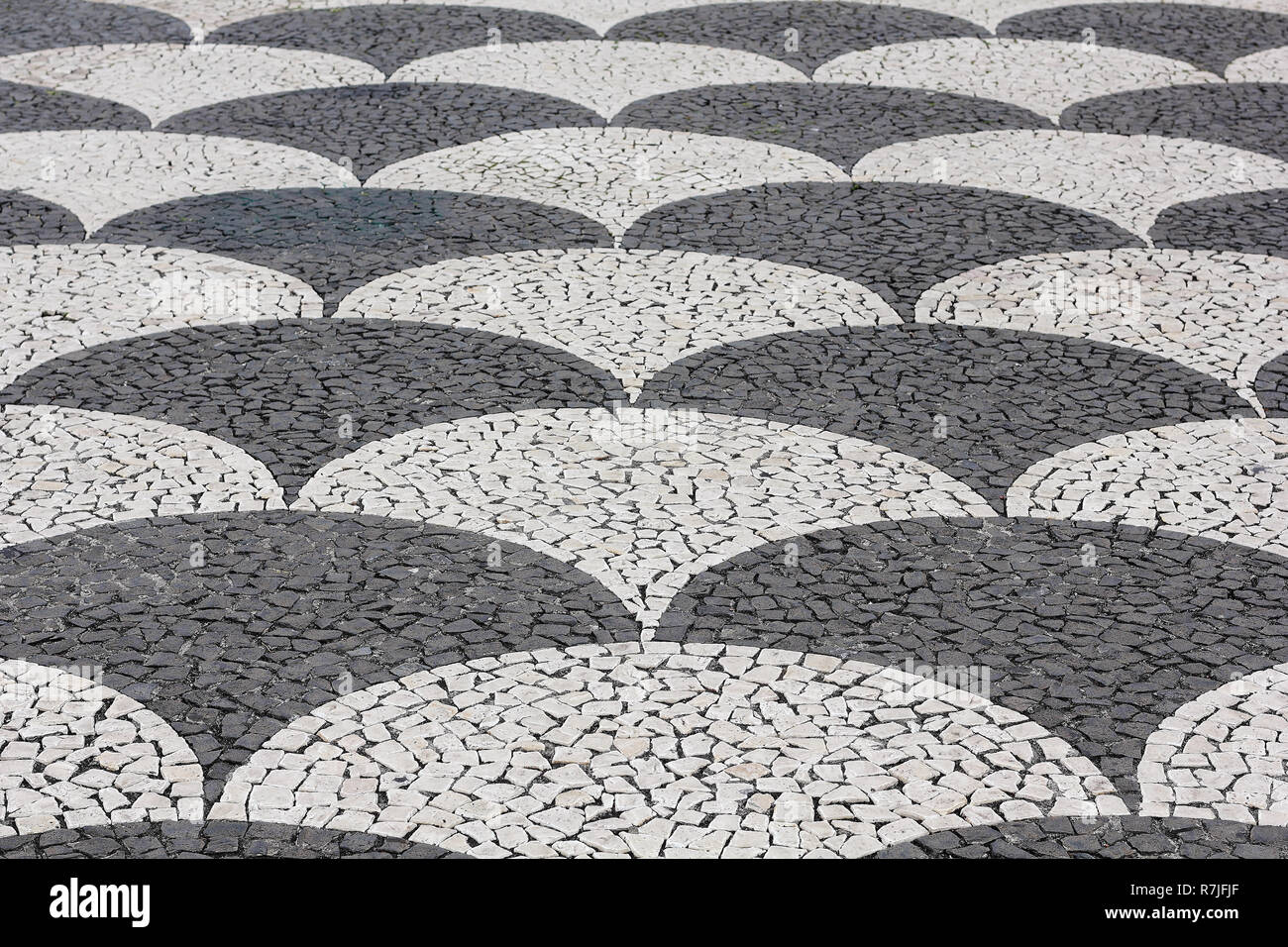 Mosaic pebble paving pattern hi-res stock photography and images - Alamy