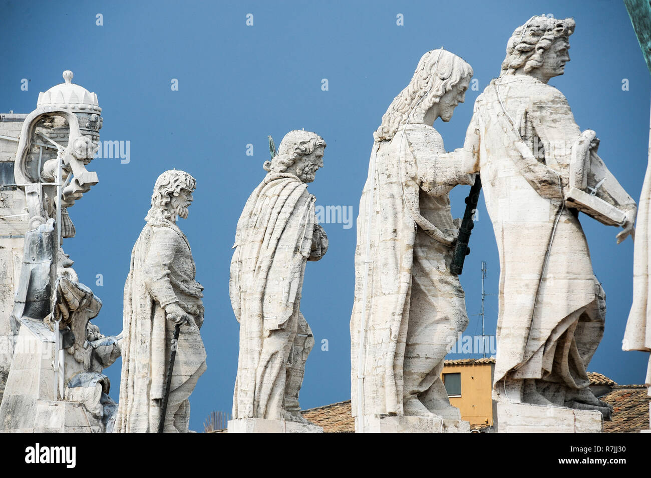Jesus Christ and Twelve Apostles statues on Carlo Maderno facade of ...
