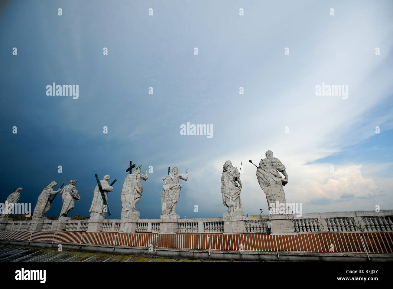 Jesus Christ and Twelve Apostles statues on Carlo Maderno facade of ...