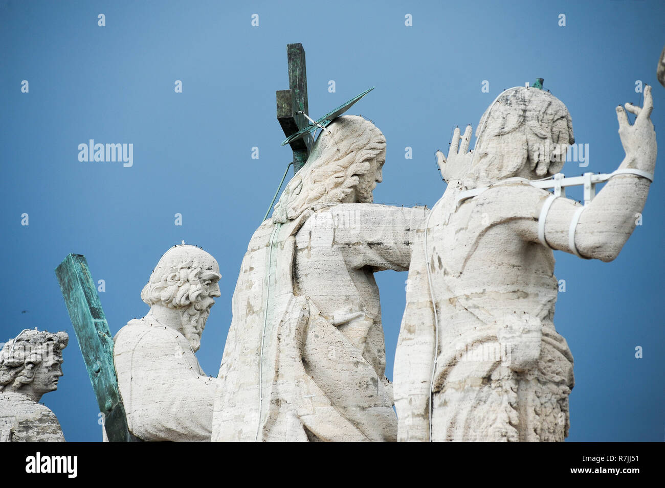 Jesus Christ and Twelve Apostles statues on Carlo Maderno facade of ...
