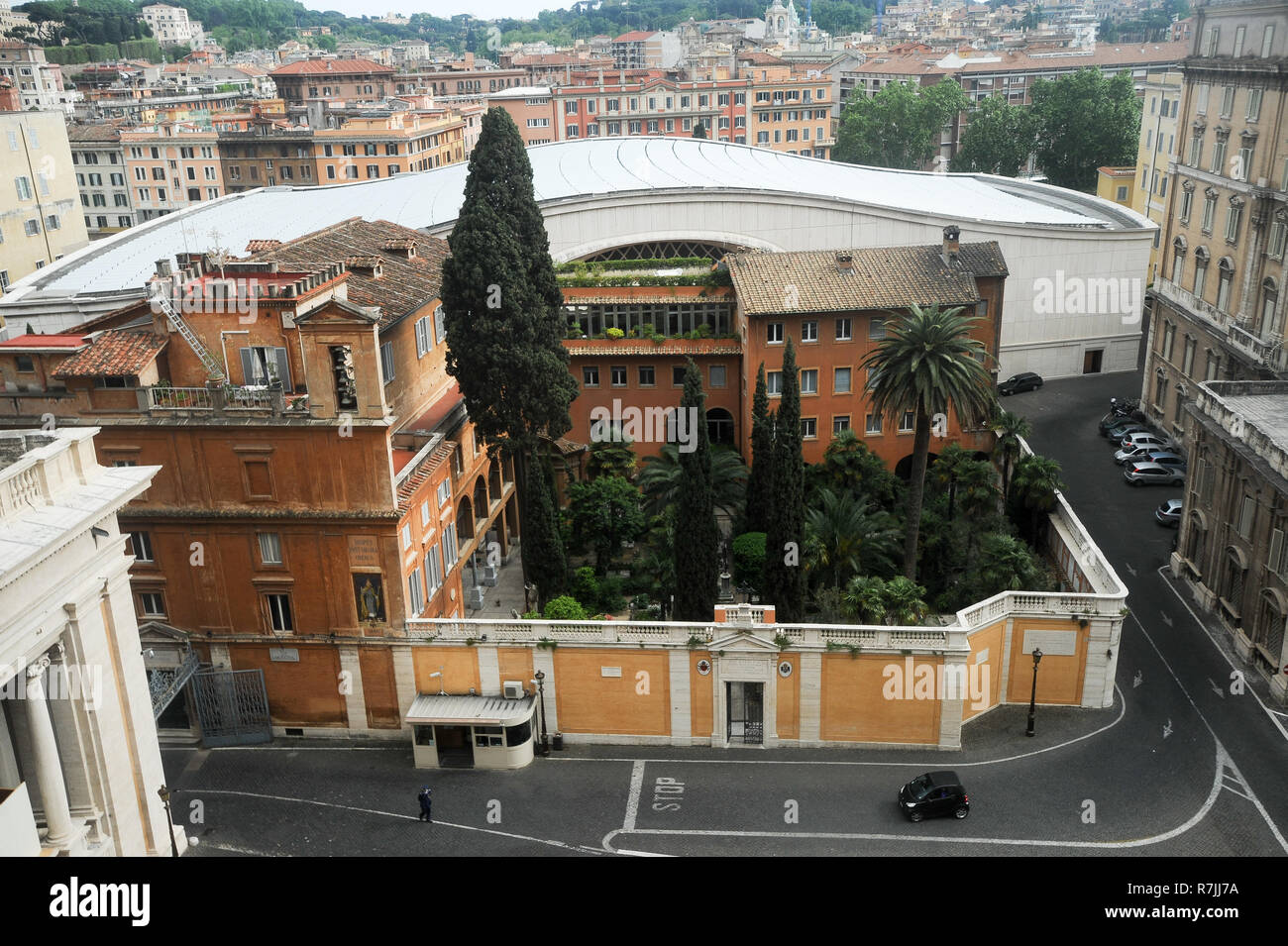 In vatican audience hall hi-res stock photography and images - Alamy