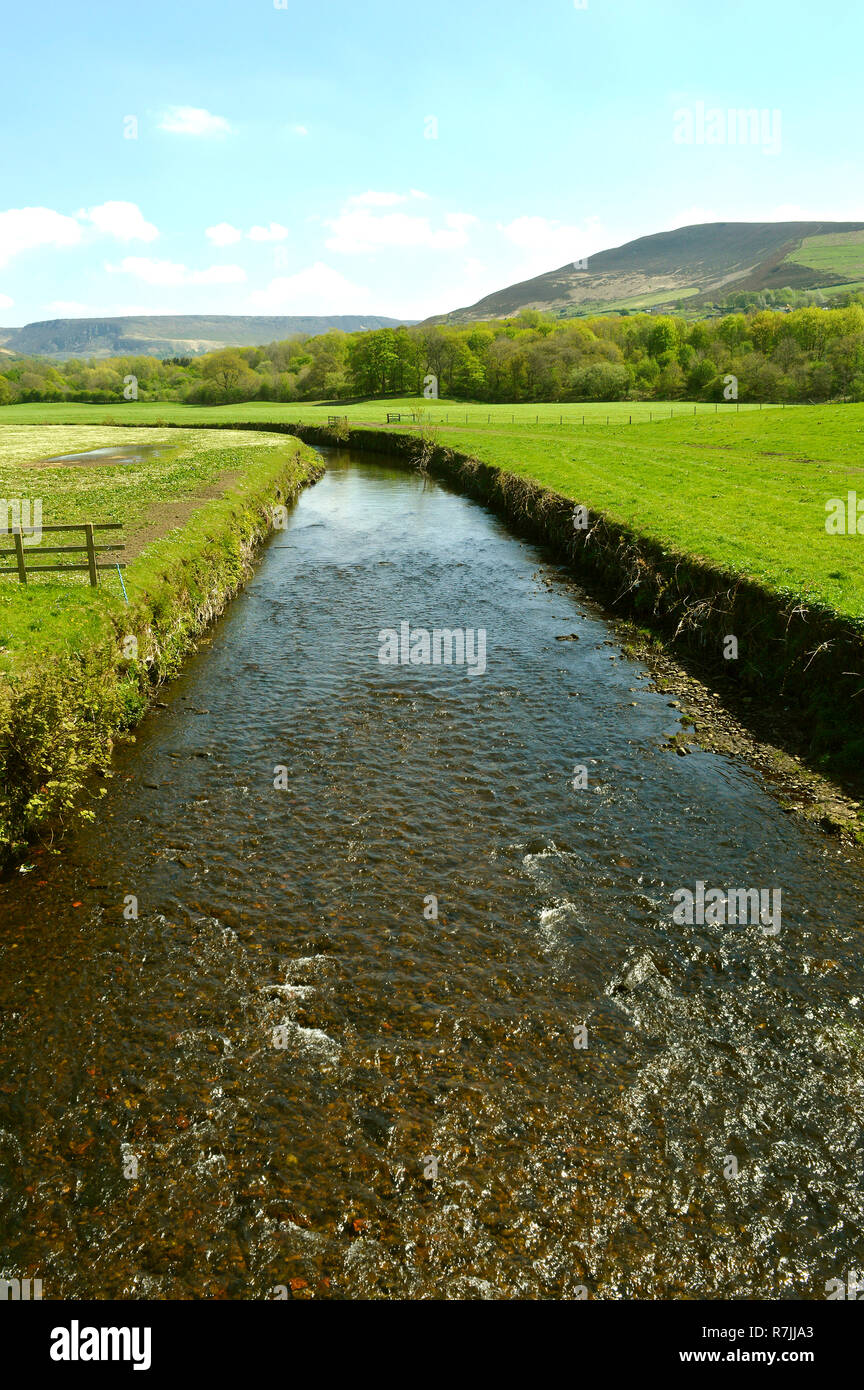 River Tame in Friezland in the Peak District National Park Stock Photo ...