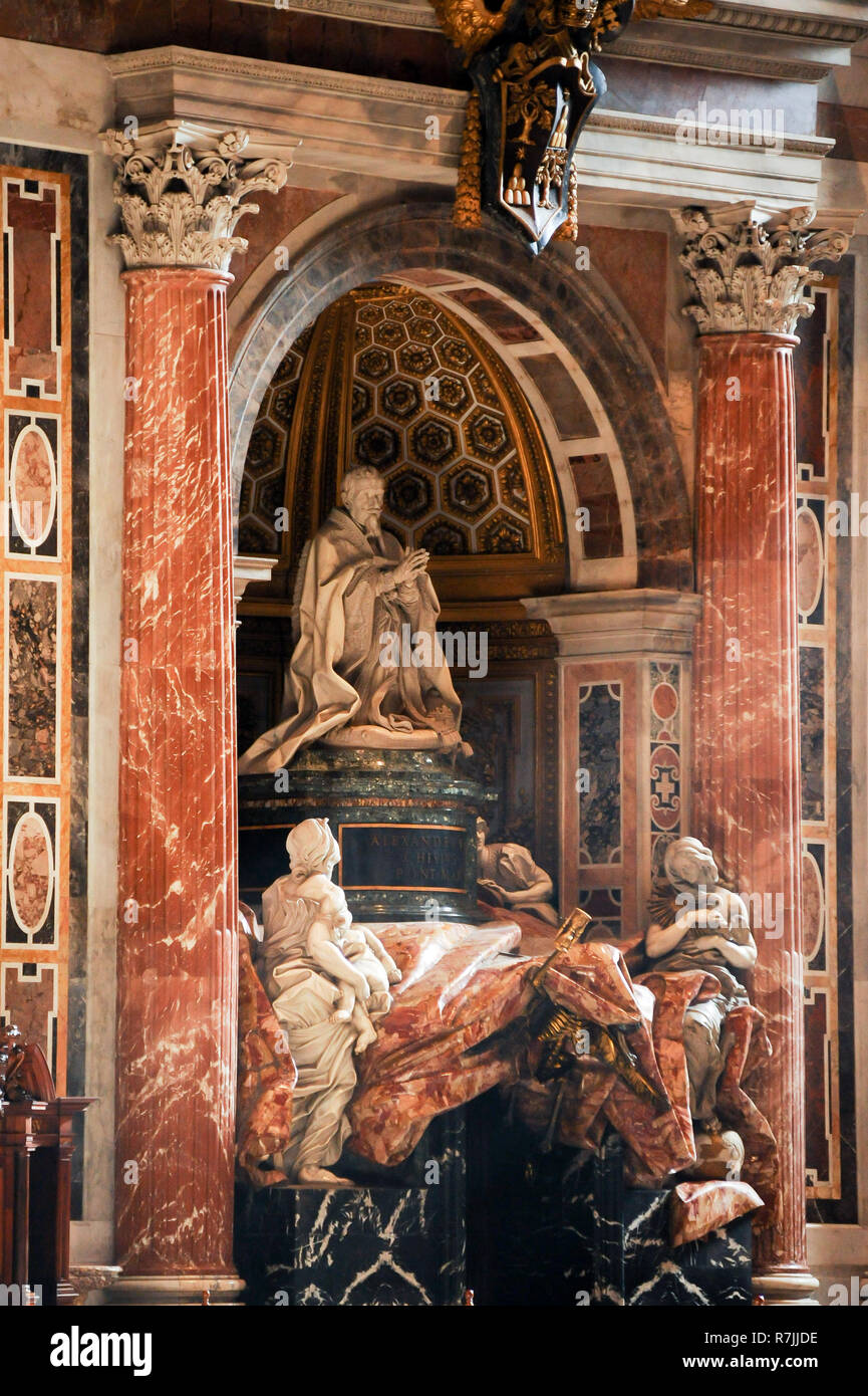 Gian lorenzo bernini basilica di san pietro in vaticano hi-res stock ...