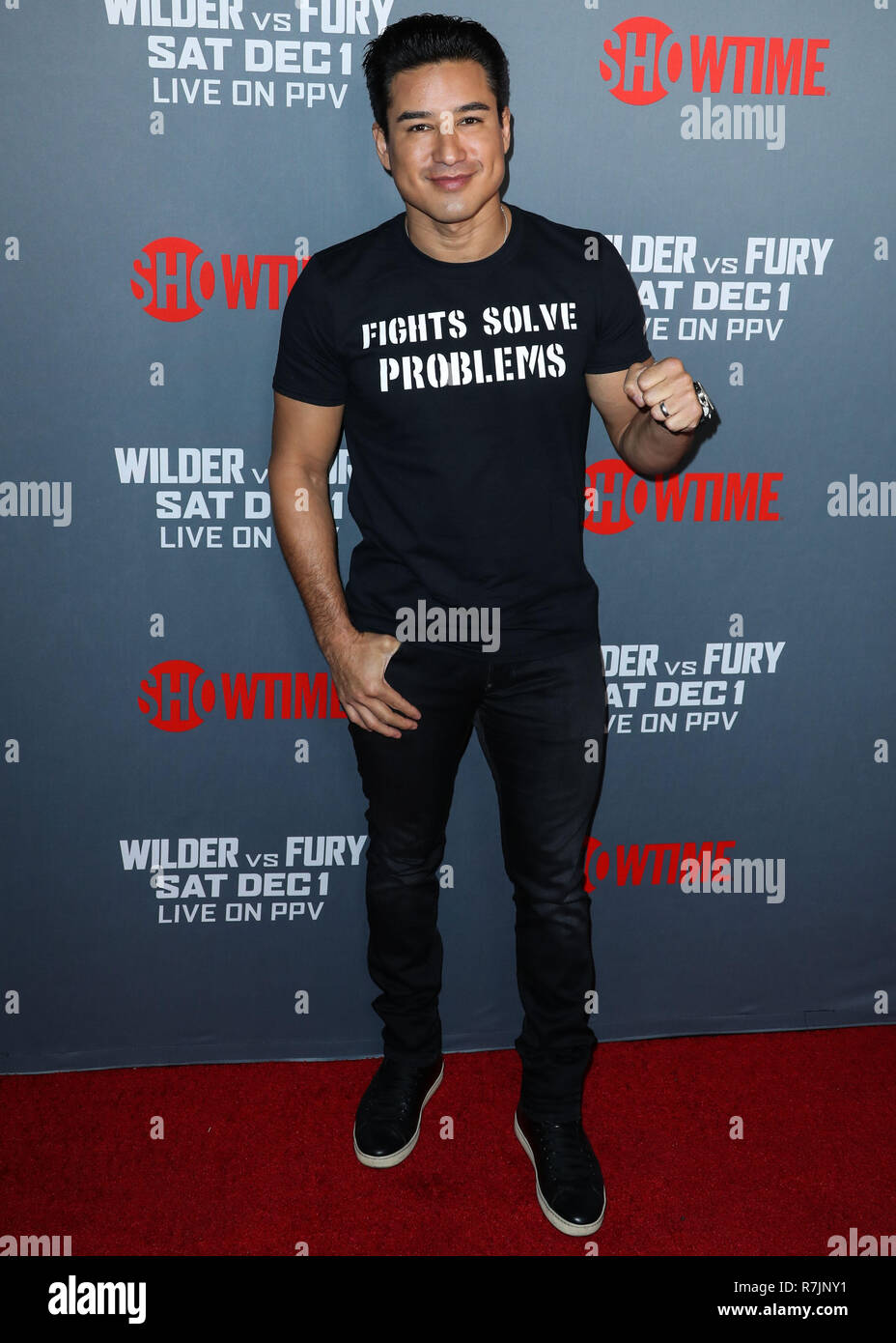 LOS ANGELES, CA, USA - DECEMBER 01: Mario Lopez at the Showtime PPV ...