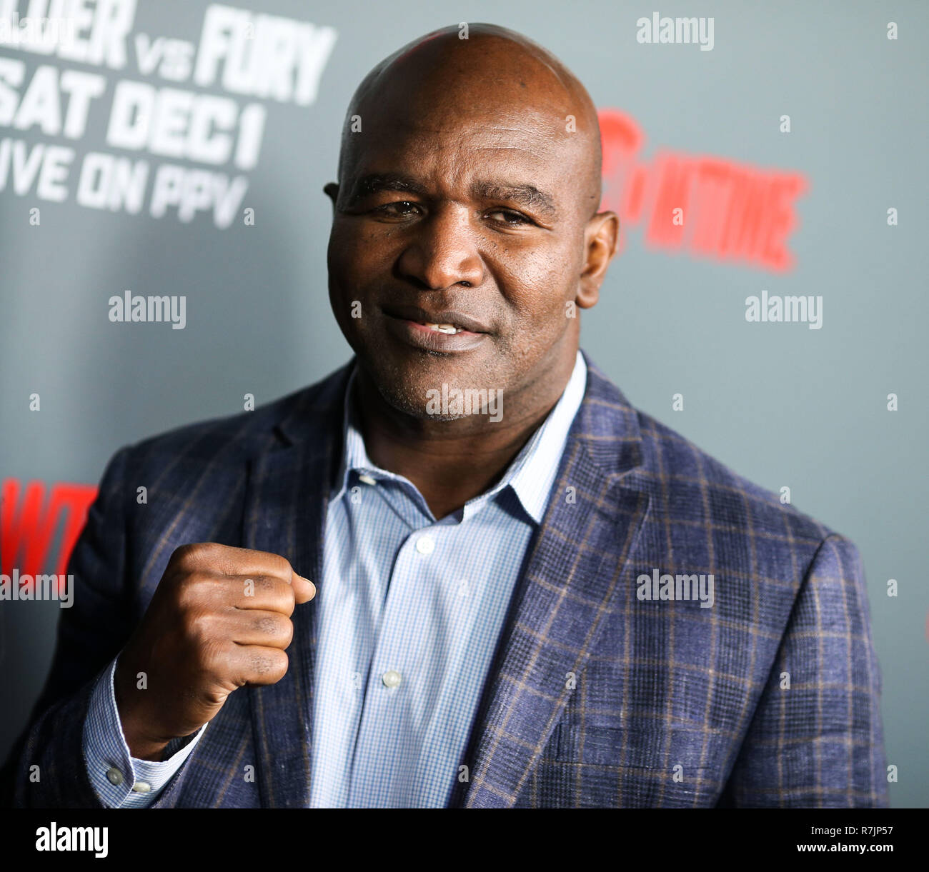 Heavyweight boxer evander holyfield hi-res stock photography and images ...