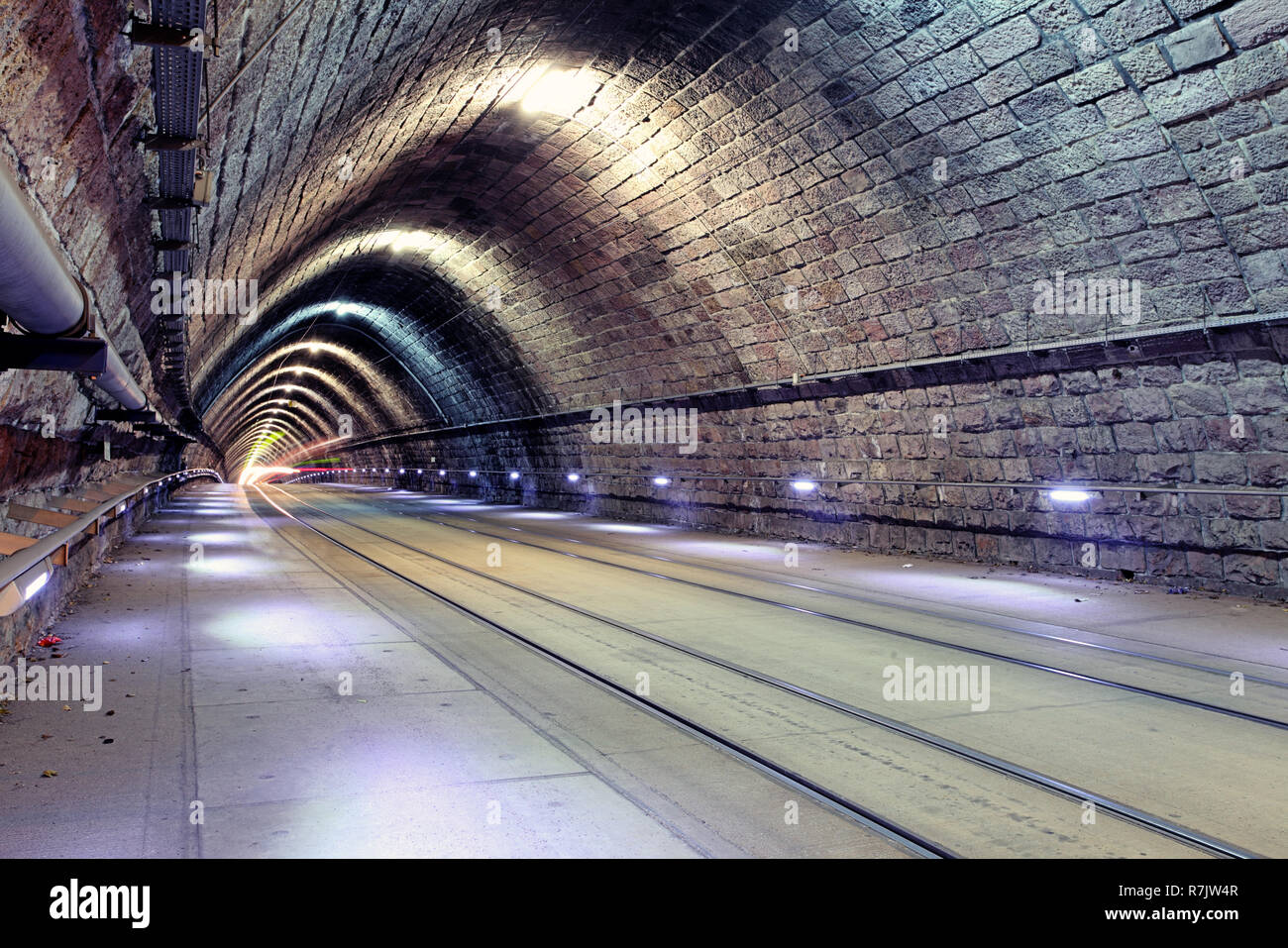 Underground tunnel rail hi-res stock photography and images - Alamy