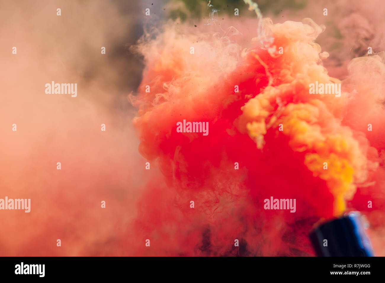 Dust bombs hi-res stock photography and images - Alamy
