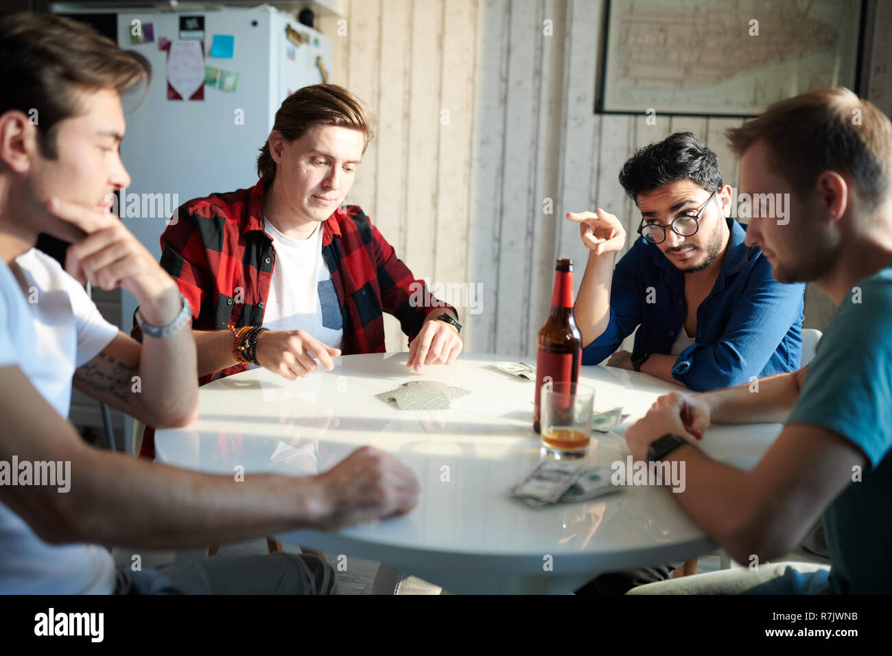 Dealing Cards High Resolution Stock Photography and Images - Alamy