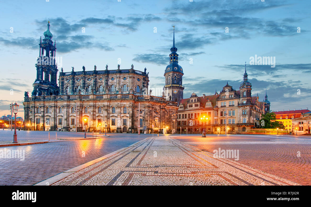 To dresden castle hi-res stock photography and images - Alamy