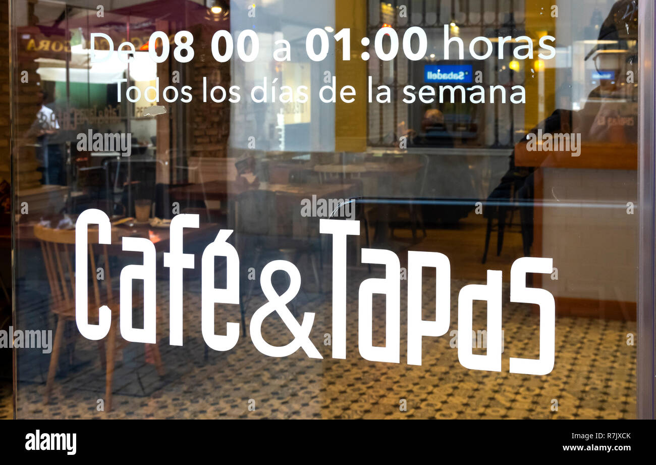 Window display cafe hi-res stock photography and images - Alamy