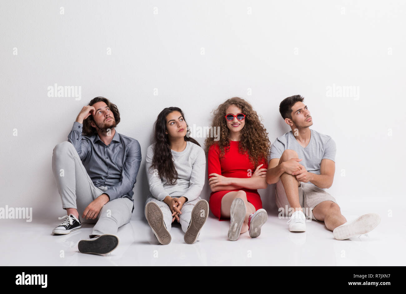 Bored teenagers group hi-res stock photography and images - Alamy