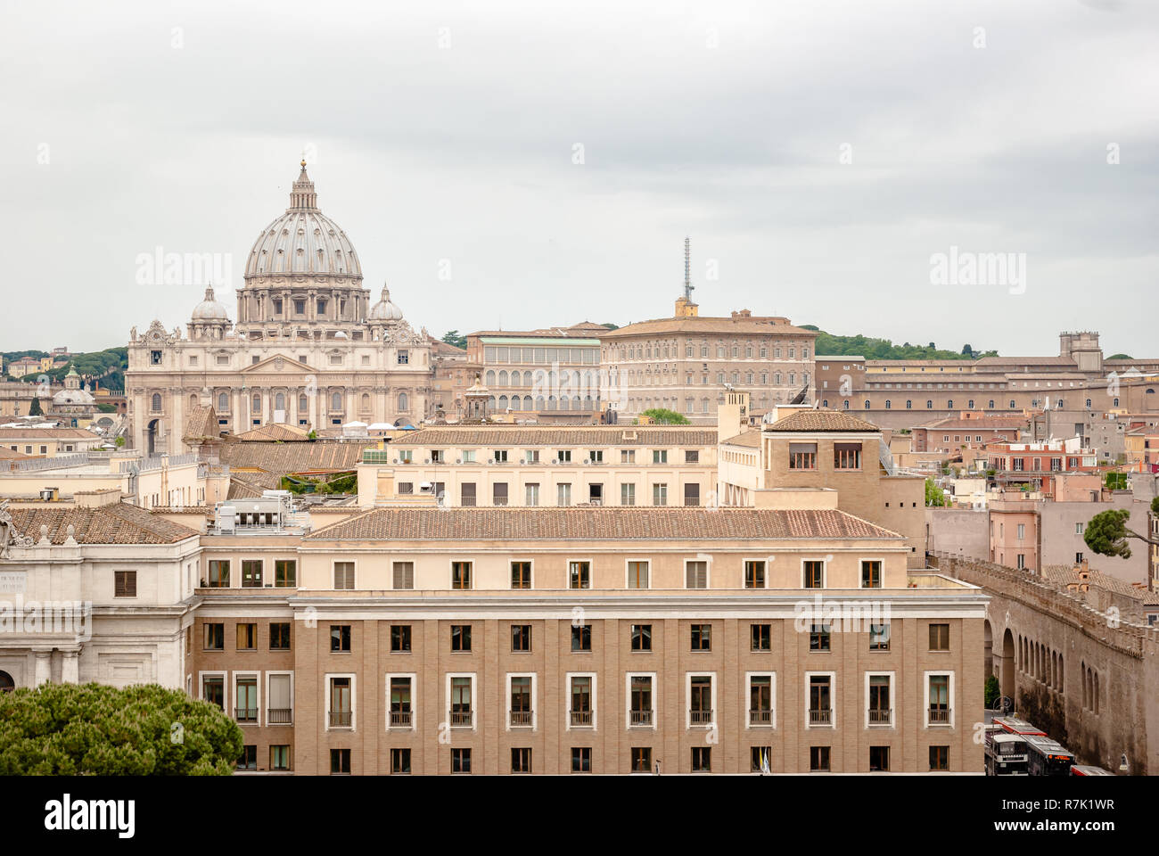 Religious buildings in rome hi-res stock photography and images - Alamy