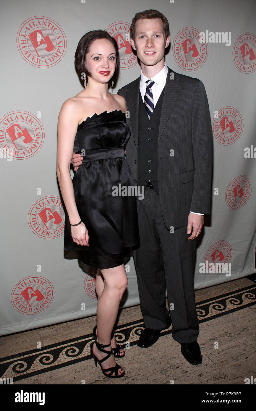 NEW YORK - APRIL 27: Erin Fogarty and Actor Dan Bittner attend the 2009 ...