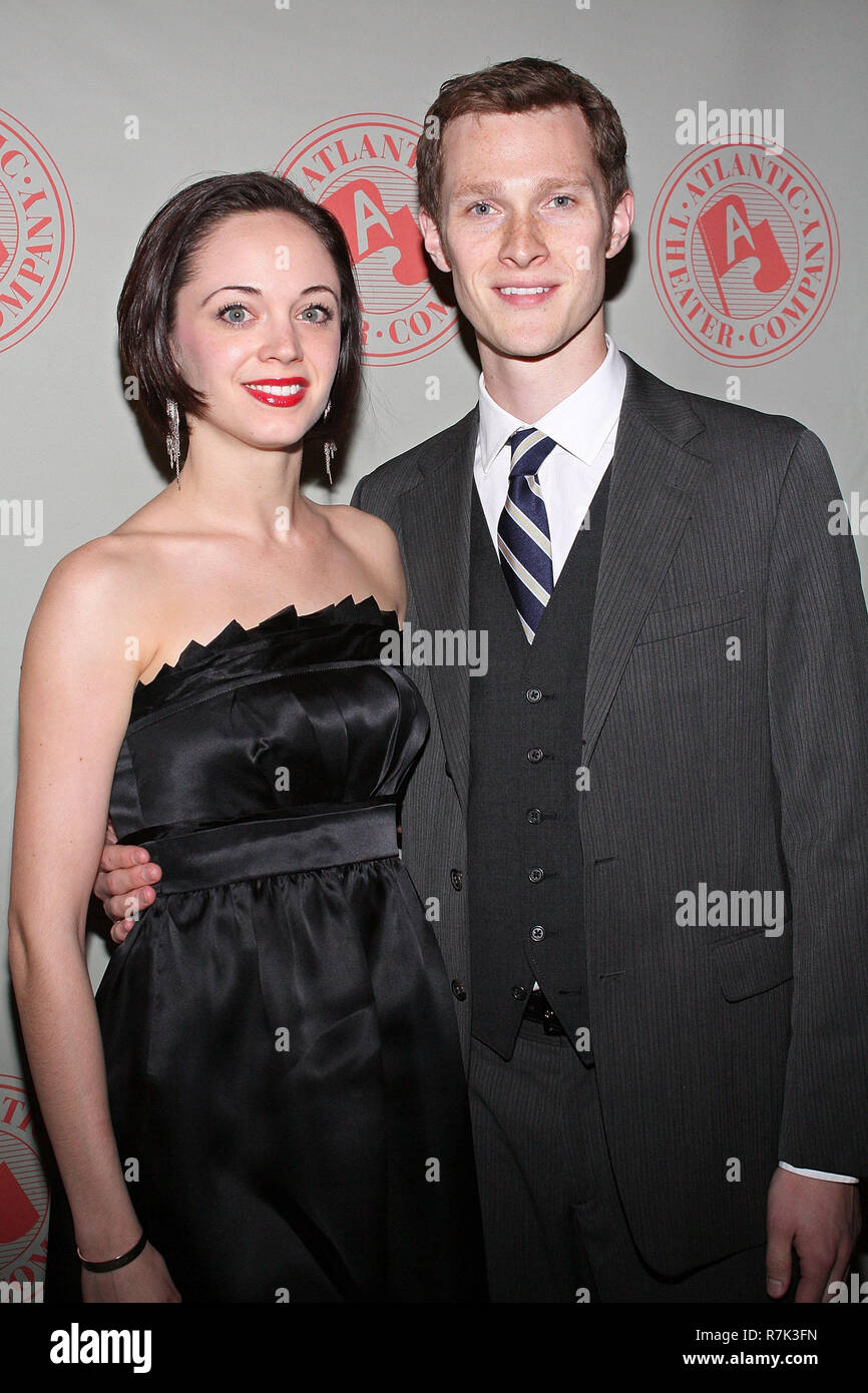 NEW YORK - APRIL 27: Erin Fogarty and Actor Dan Bittner attend the 2009 ...