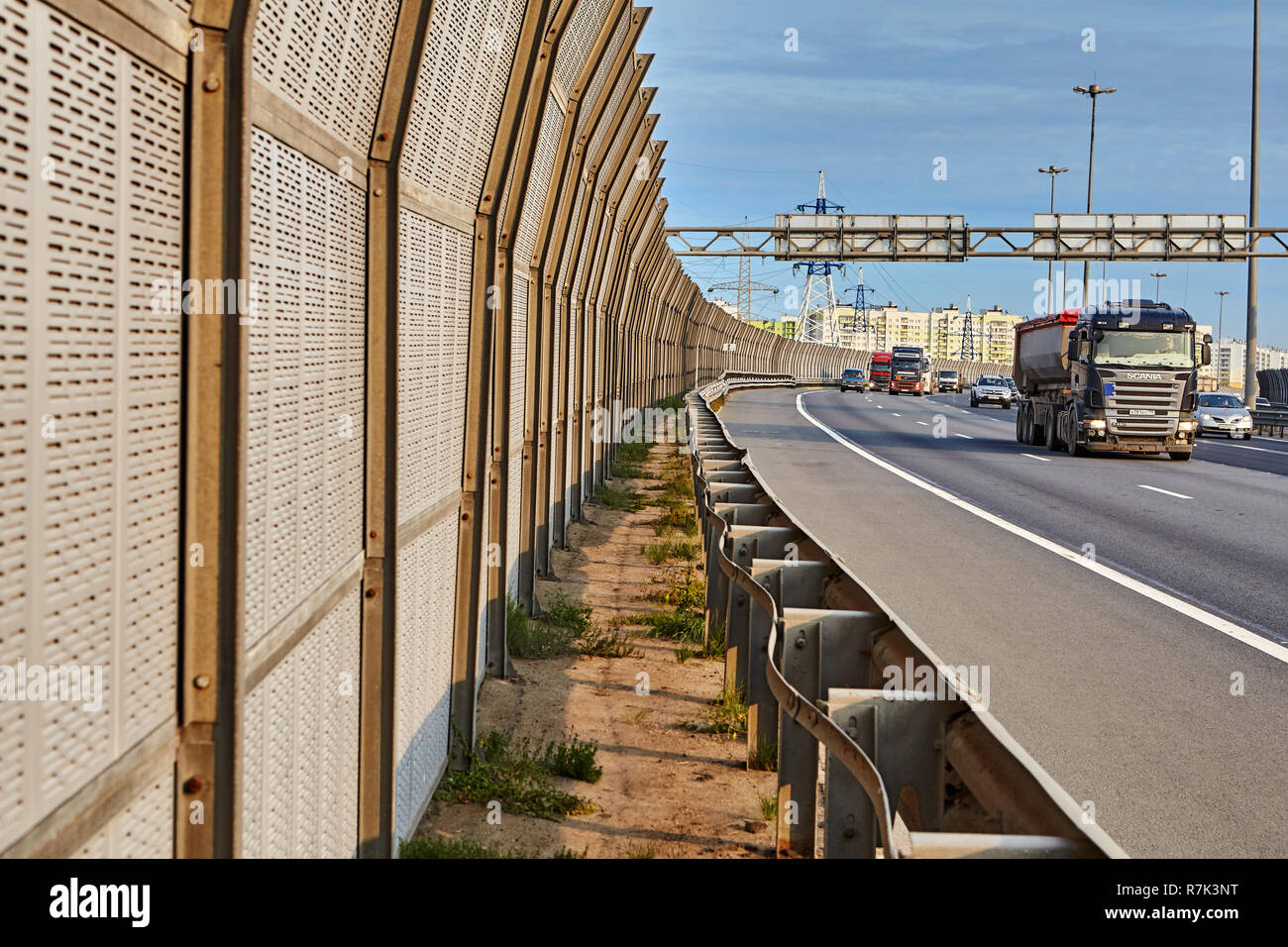 Highway sound proof barrier panel hi-res stock photography and images ...