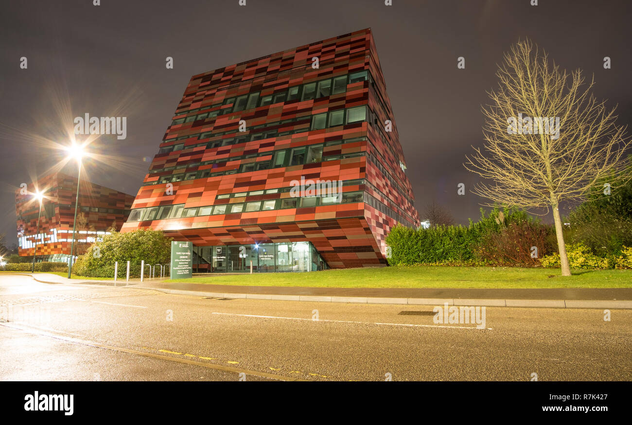 Modern geometric architecture university building Stock Photo - Alamy